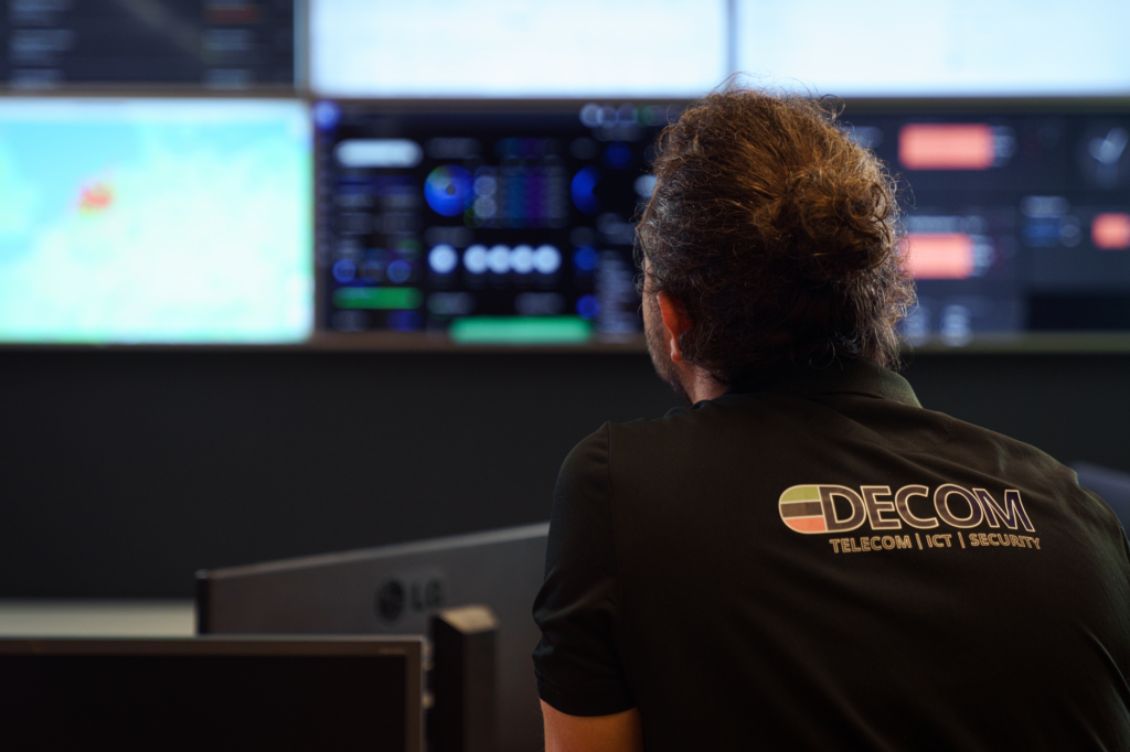 Let op voor oplichting via QR-codes | Decom Telecom | ICT | Security